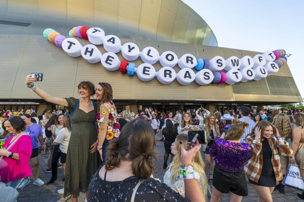 New Orleans’ giant inflatable Taylor Swift friendship bracelet ...