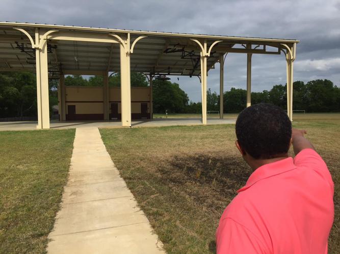 Who is LSU football's new guy? Damien Lewis a son to imprisoned father ...