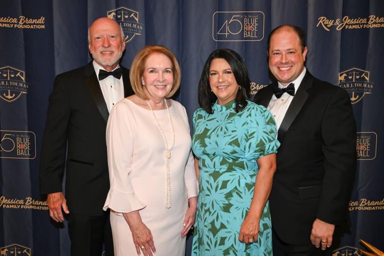 Nell Nolan: Blue Rose Ball 2023, Excelencia Gala, Amici Jamez ...