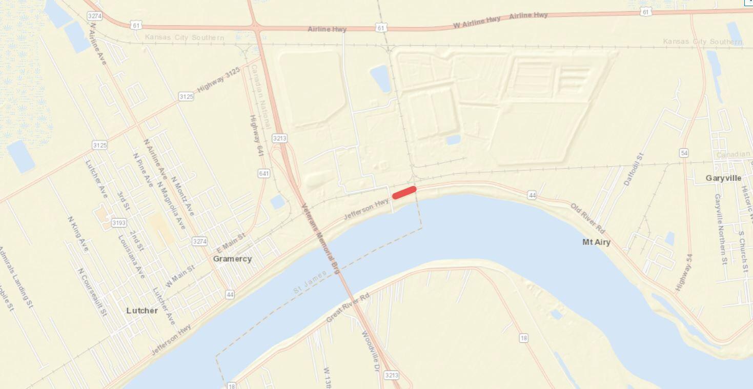 Crash into overhead pipe bridge leads River Road closure | News | nola.com