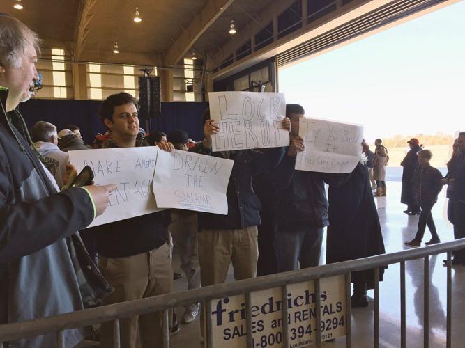 Photos: 1,000s turn out for Donald Trump, big-name politicians at Baton ...