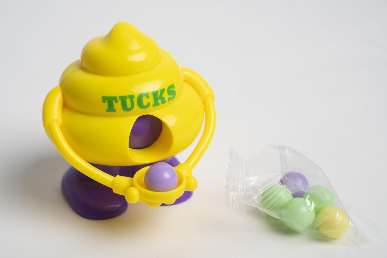 See these 55 great throws to catch at Mardi Gras parades in New Orleans ...