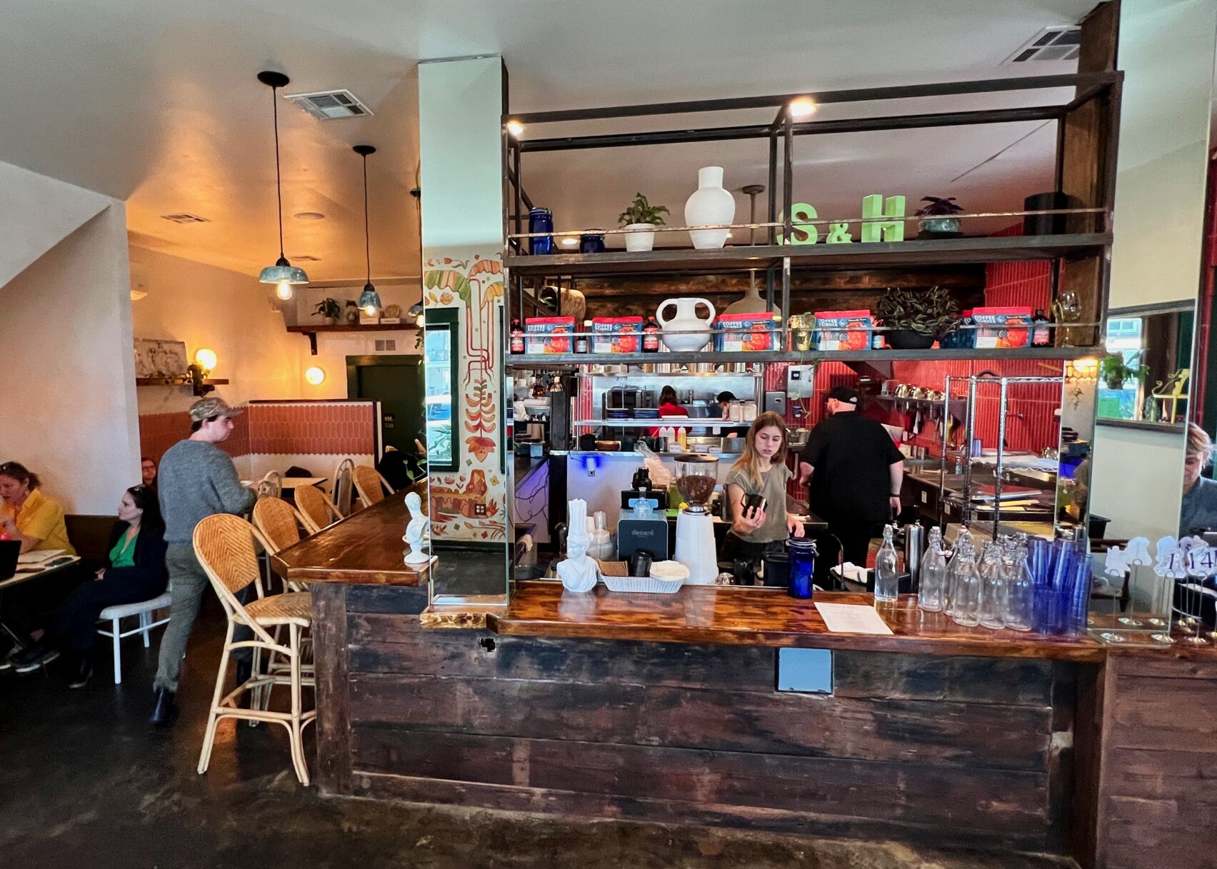 Smoke & Honey restaurant in Mid-City has Greek, Jewish food | Where ...