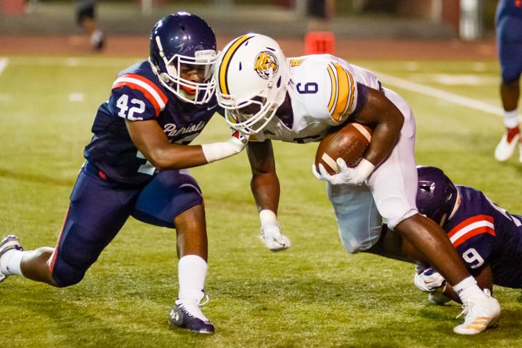 Derrick Graham scores two touchdowns as U-High wears down John Ehret 20 ...