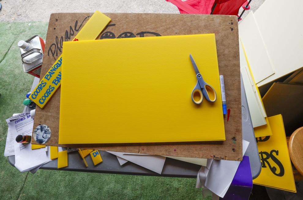 How Nan Parati draws 3,000 signs for New Orleans' Jazz Fest | Louisiana ...