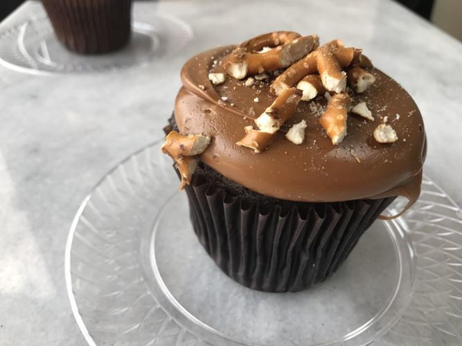 Cupcake ice cream sandwiches? Look out sweet tooths, Smallcakes has ...