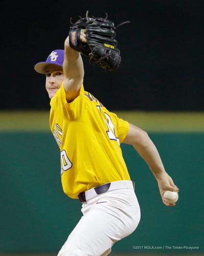 LSU advances to Super Regional behind Eric Walker in shutout of Rice ...
