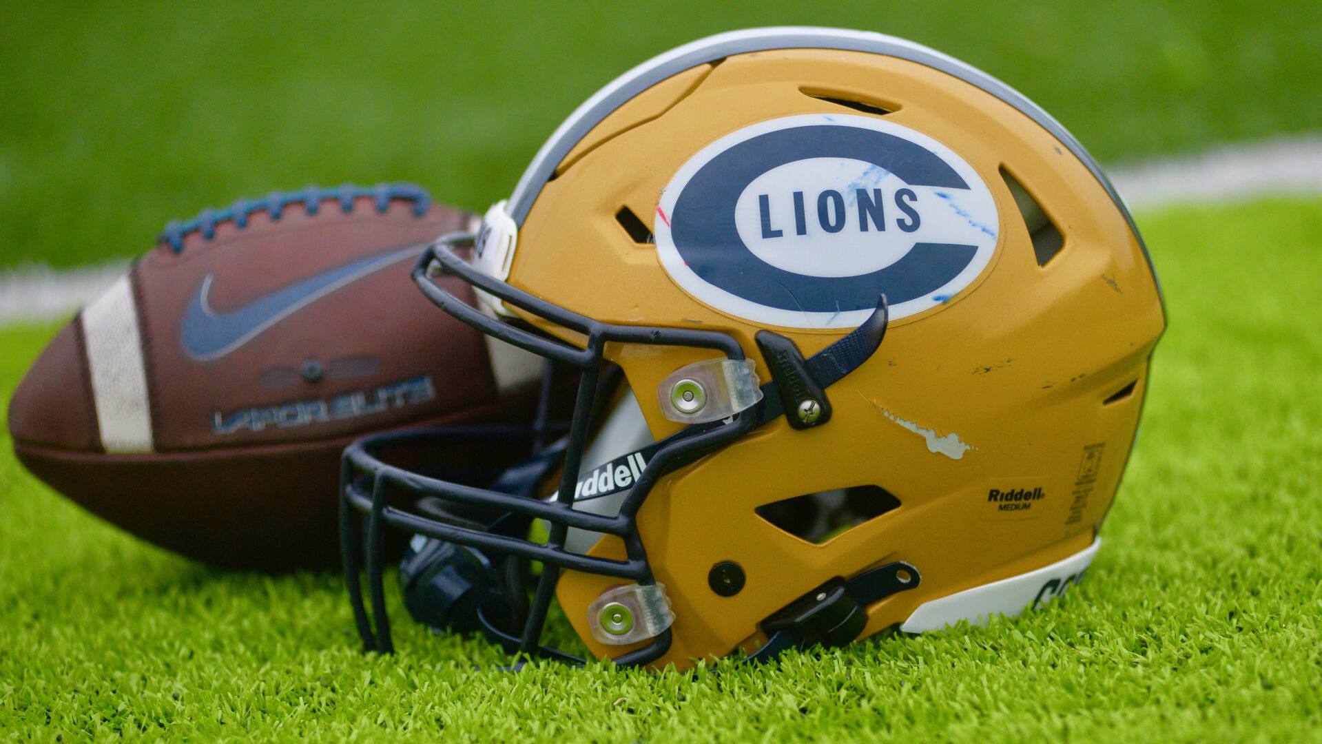 Quarterback, offensive line key for Covington football | St. Tammany ...