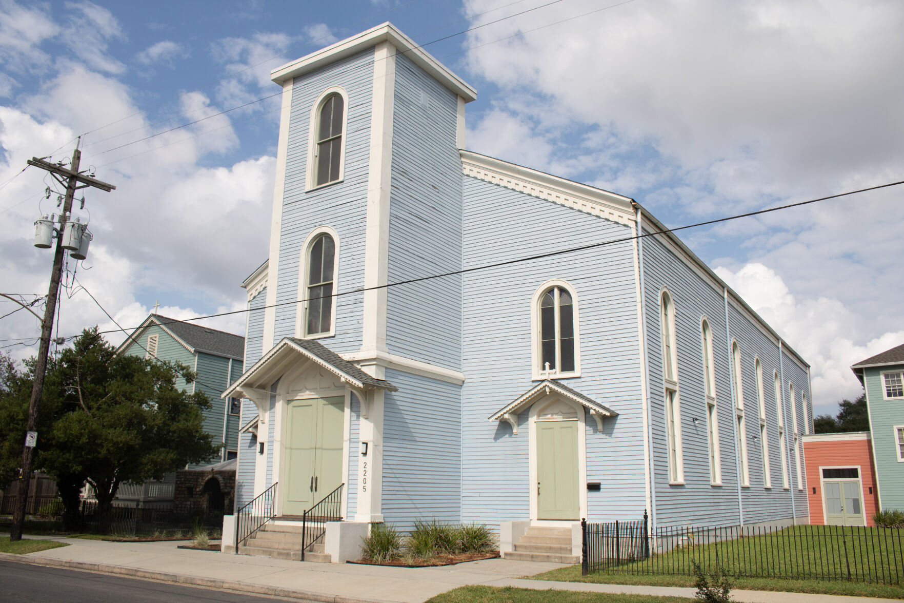 Blake Pontchartrain: This NOLA church became Livaudais Hall | Blake ...