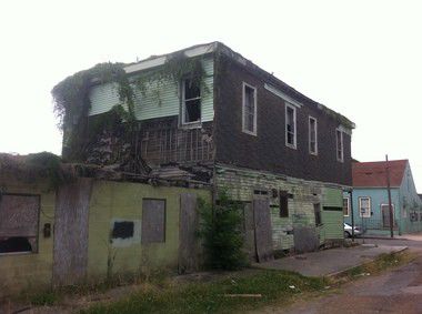 Satirical Seventh Ward neighborhood group fights blight with humor and ...