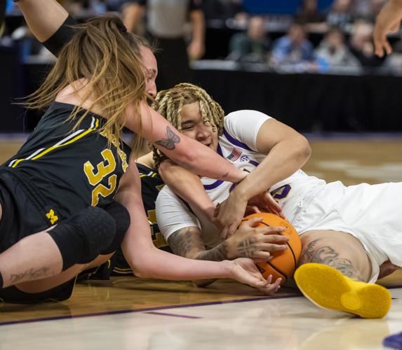 Moving Kateri Poole into starting lineup pays huge dividends on defense ...