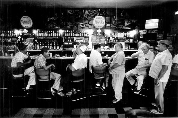 Learn about New Orleans' beer-soaked history in 75 vintage images ...