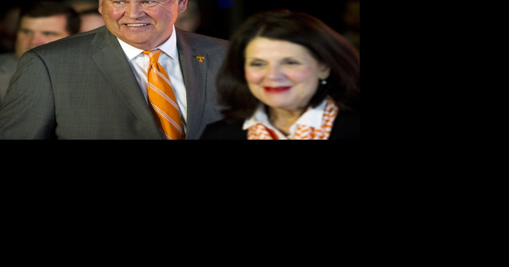 Former Tennessee coach Phillip Fulmer takes over as AD; places John ...
