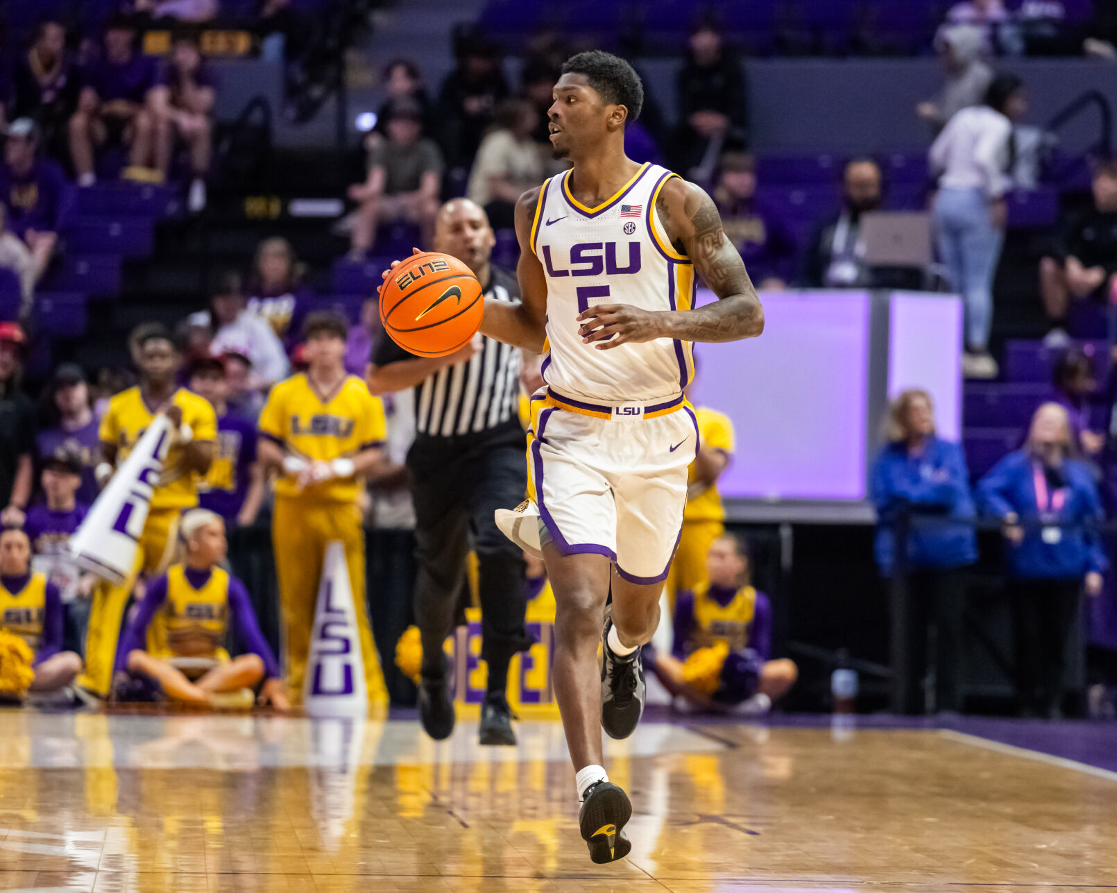 Lsu basketball scores store