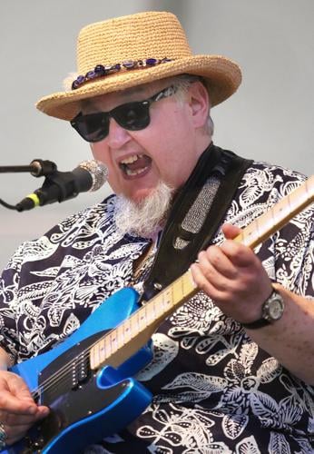 Blues guitarist Bryan Lee, a mainstay of Bourbon Street's Absinthe Bar ...