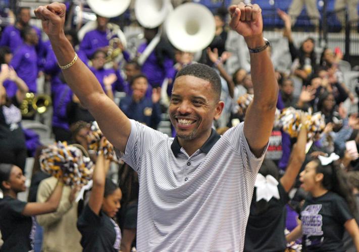Warren Easton’s Darius Mimms takes over boys basketball program; Katie ...