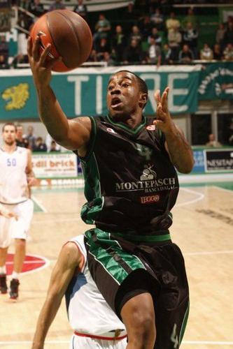 UNO leading scorer Bo McCalebb earns degree 16 years later | Rod Walker ...