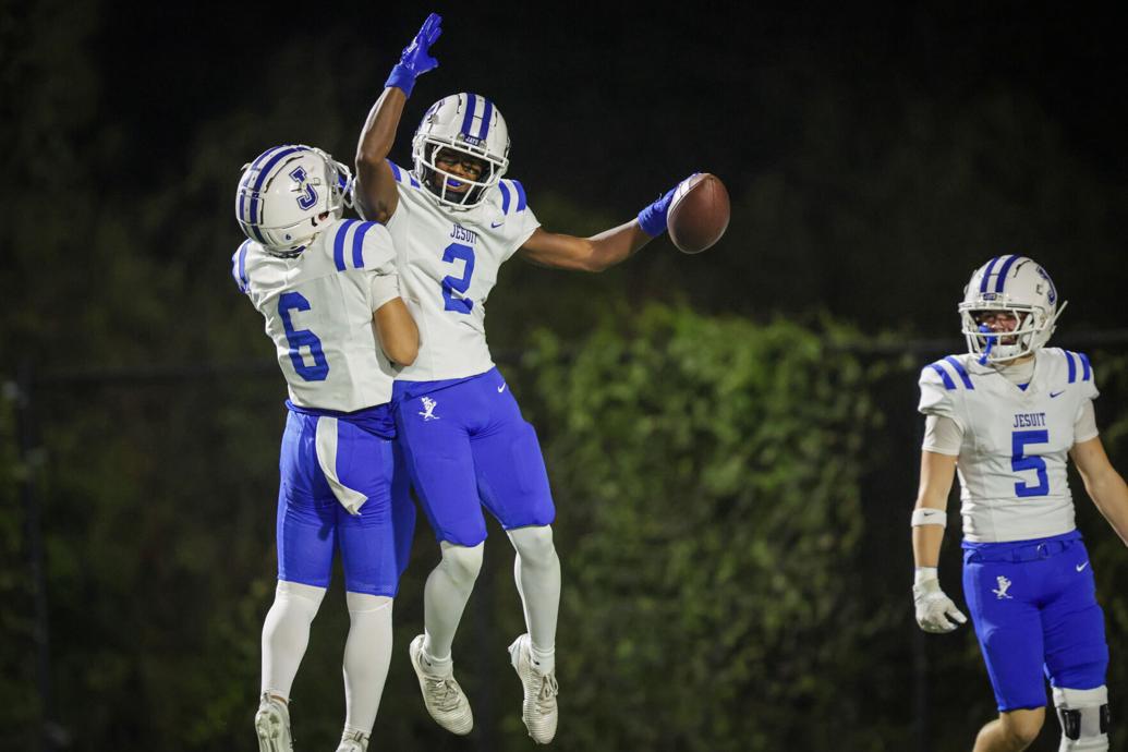 Jesuit takes down McDonogh 35 in playoff game | Prep Sports | nola.com
