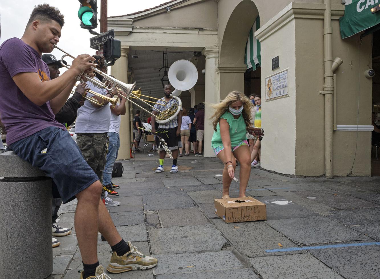 Songs in the streets of life: Celebrating the long history of buskers ...