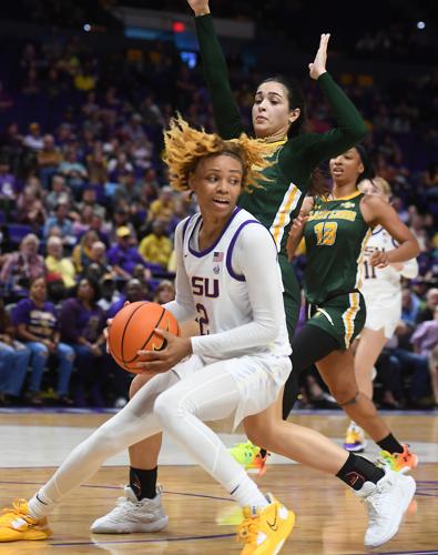 Must be the hair: LSU 3-point shooter Jasmine Carson elevating her ...