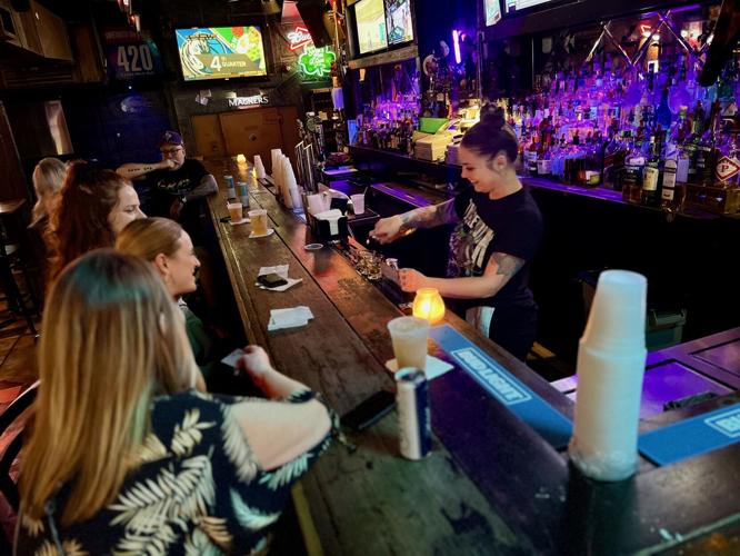 NOLA bars still welcome locals amid Super Bowl takeovers | Super Bowl ...