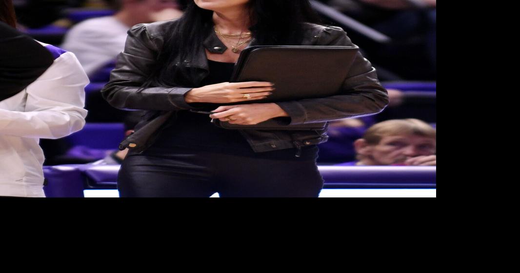 Assistant Jennifer Roberts key cog of LSU women's basketball | LSU ...