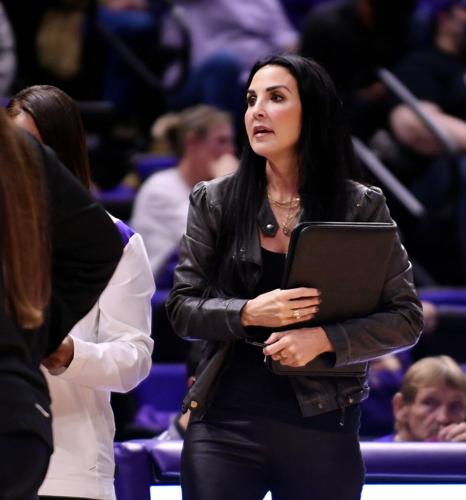 Assistant Jennifer Roberts key cog of LSU women's basketball | LSU ...