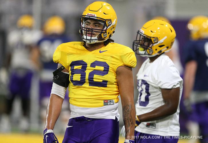 LSU freshmen still in running to start at right guard, linebacker ...