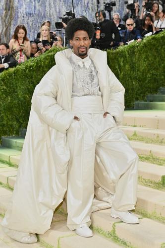 Jon Batiste makes appearance at 2026 Met Gala | Entertainment/Life ...
