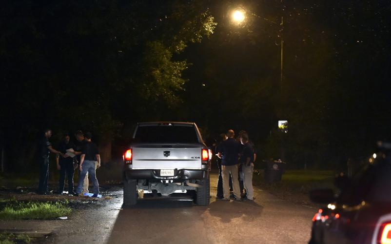 Traffic stop escalates into exchange of gunfire with cop, no injuries ...