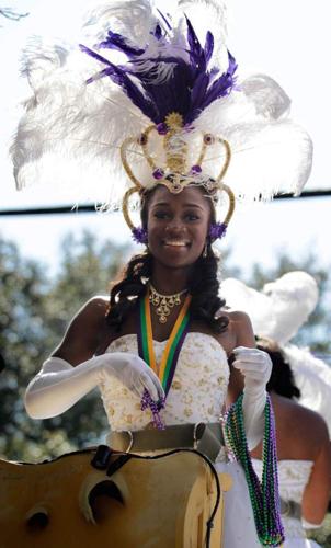Photos: Perfect weather, lots of smiles for NOMTOC parade in Algiers ...
