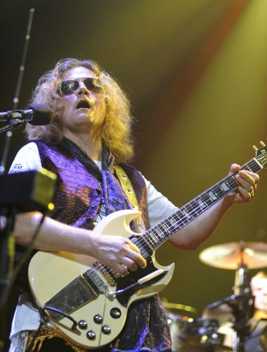 Tesla's unadorned hard rock translates just fine from the 1980s to ...