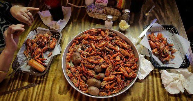 Crawfish 101: Everything you need to know to boil, buy, eat mudbugs ...