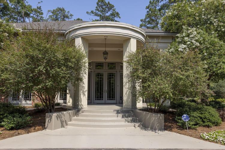 Art helps new SLU president and his family feel at home | Entertainment ...