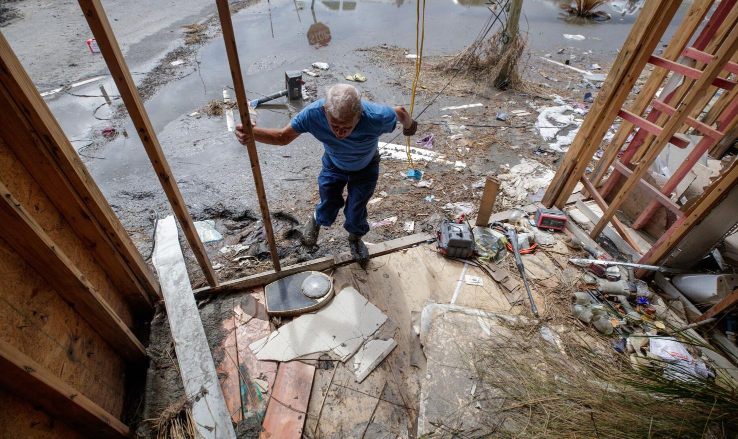 How many hurricanes have hit Louisiana? See the list here. | Hurricane Center | nola.com