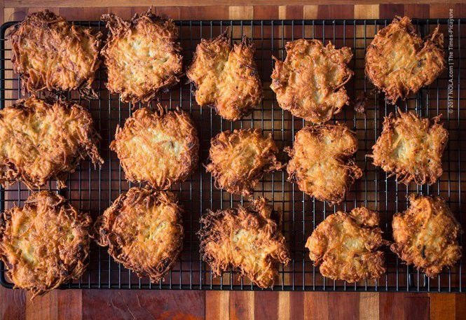 Latke recipe: An easy-to-make traditional Hanukkah treat | Where NOLA ...