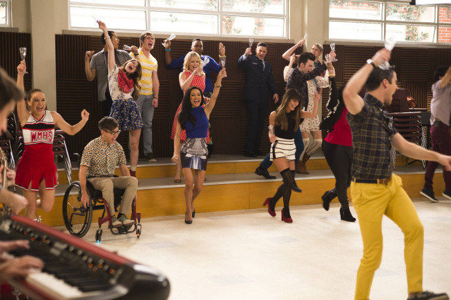 'Glee' 100th episode: Original stars return bringing us back to the ...