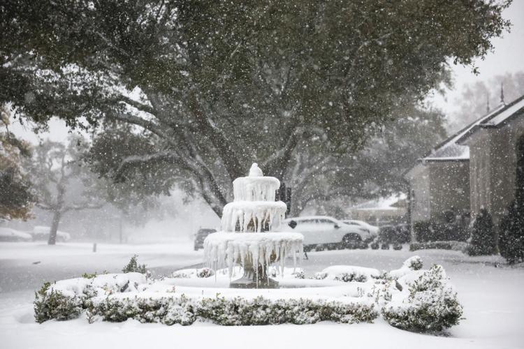 Photos: Snow skiing Uptown, sightseeing in Lakeview and more New ...