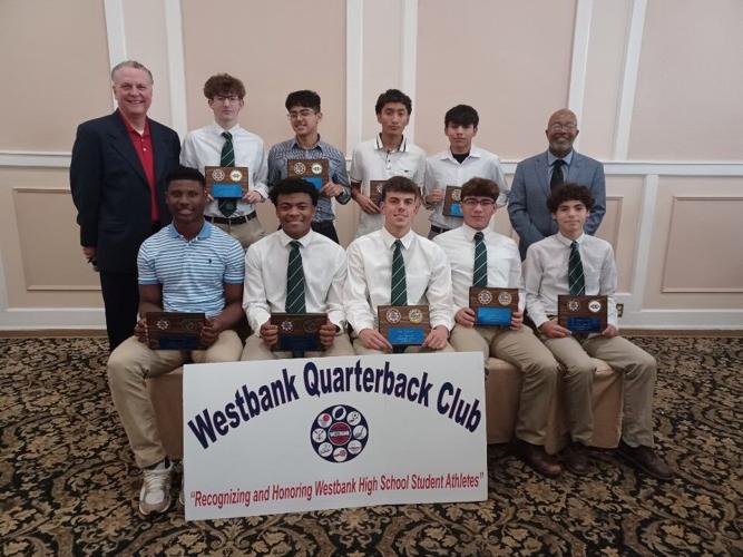 Westbank Quarterback Club honors athletes at banquet | Crescent City ...