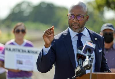 Judge: Prosecutors can't probe DA Jason Williams' past tax problems at ...