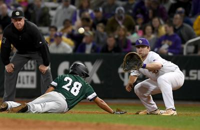 Live updates: LSU baseball looks to secure series win over Hawaii ...