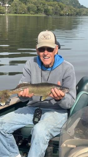 Along the Mississippi, volunteers save forests with acorns ...