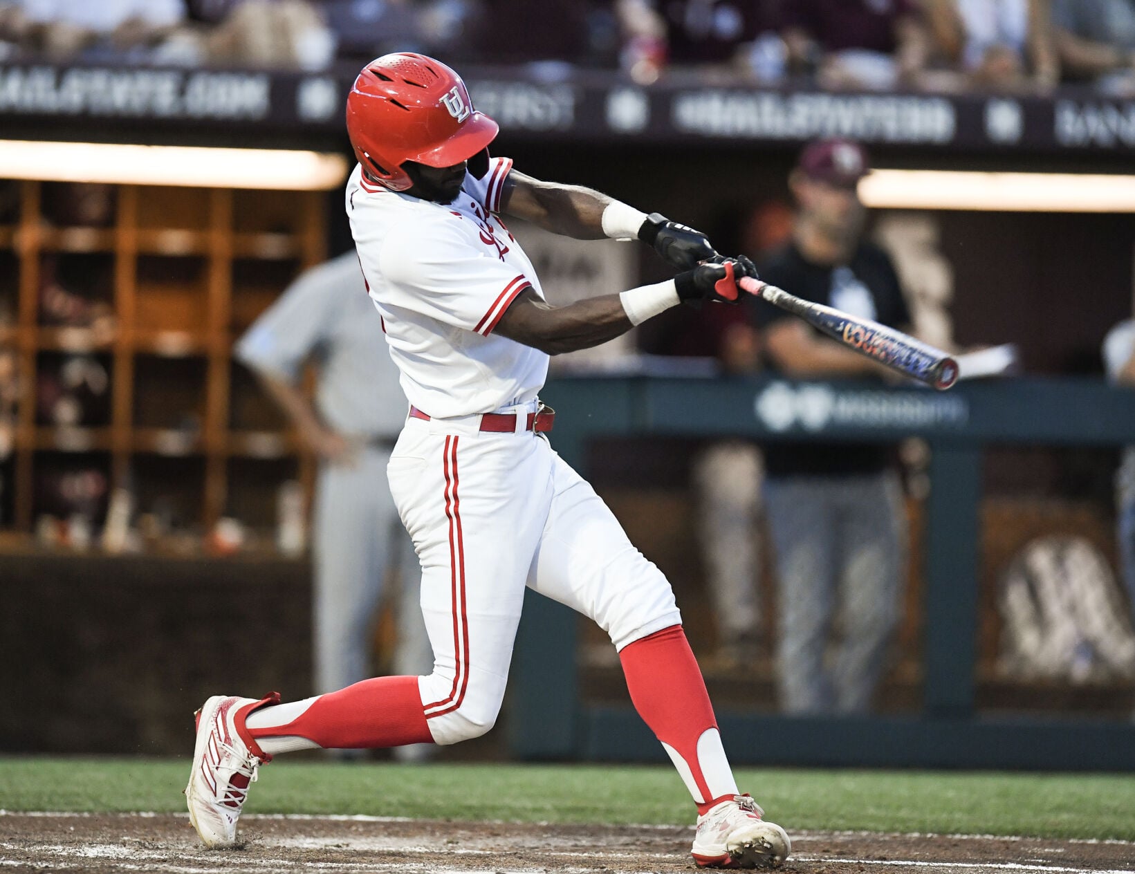 ACA.ulbaseballncaa.0060126.40.jpg | | nola.com