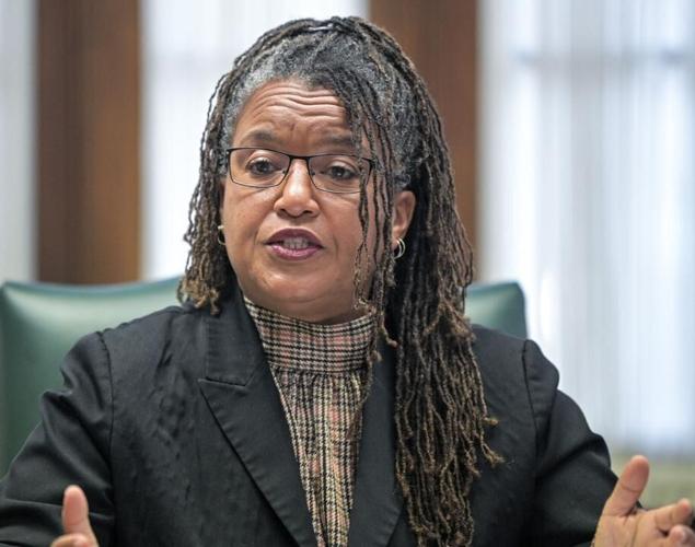 Suit: Susan Hutson axed top aide who raised ethics questions | Courts ...