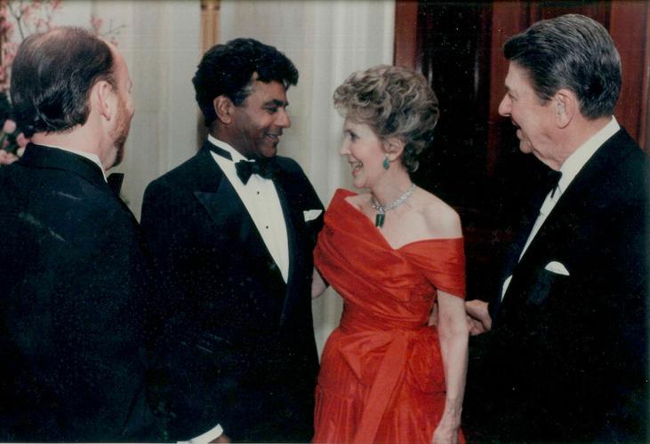 At 86, Johnny Mathis still loves to sing, still loves when fans give ...