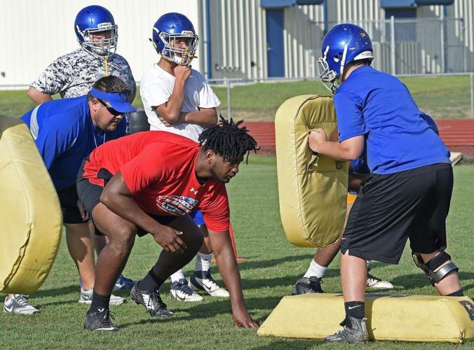 Former U-High lineman Adrian Ealy making big push at East Ascension ...