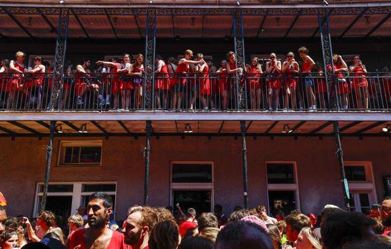 Red Dress Run flows through French Quarter on Sat, Aug. 9 ...