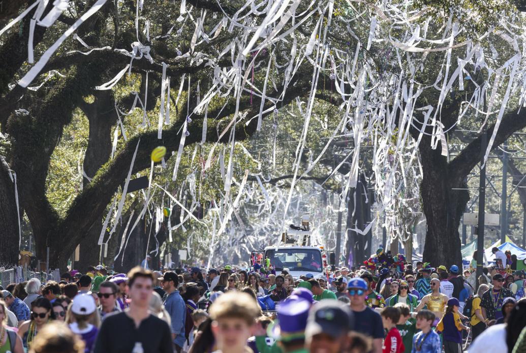 The Krewe of Thoth rolls with the theme, 'Diamond Jubilee ...