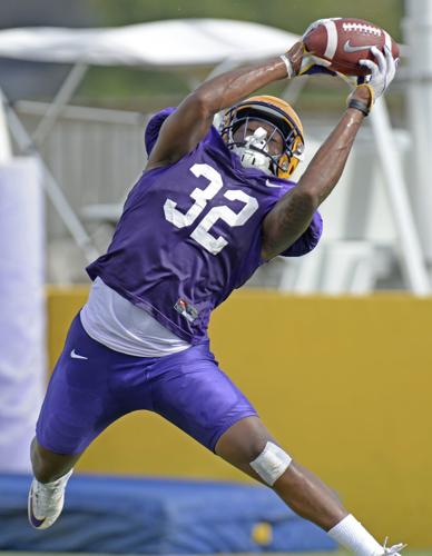 Photos: LSU football gets into rhythm with drills during preseason ...