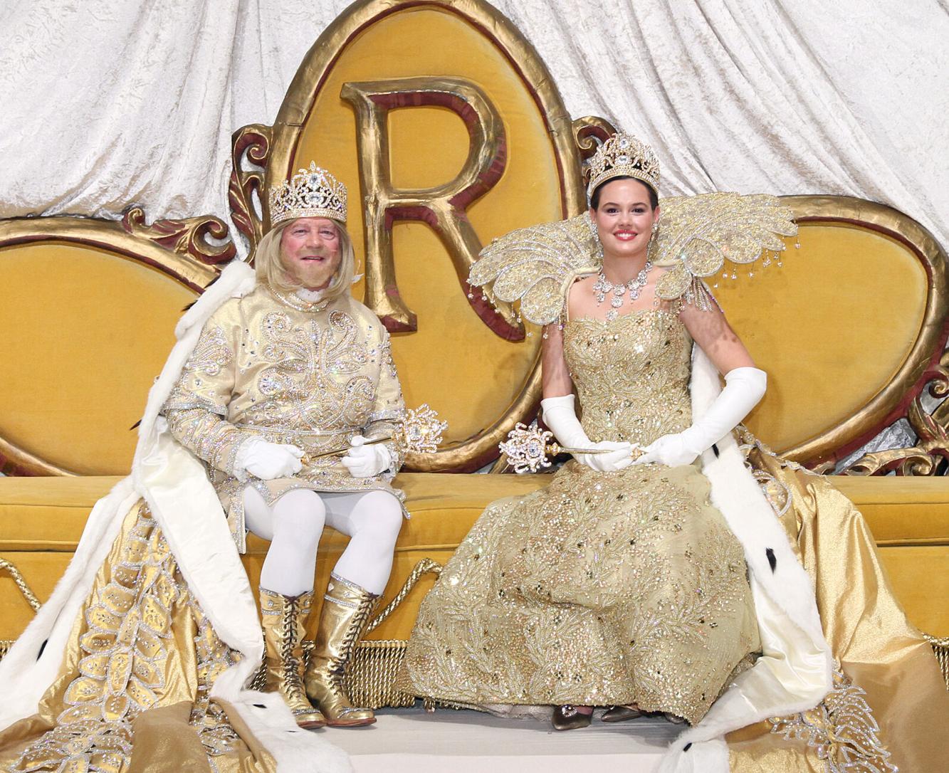 Nell Nolan: Meeting of Rex and Comus courts on Mardi Gras ...